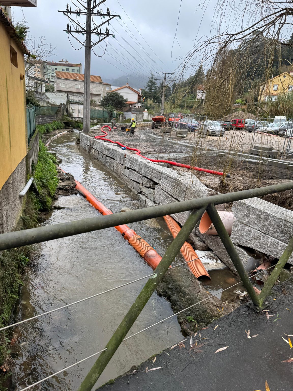 Continúan as obras de saneamento do río Lameira, que xa chegan á altura ...